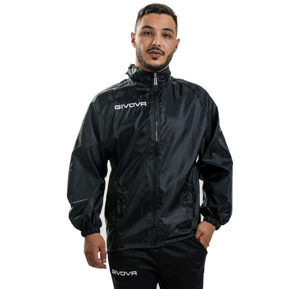 Givova Rain Jacket "Rain Basico" black | SportSpar.com